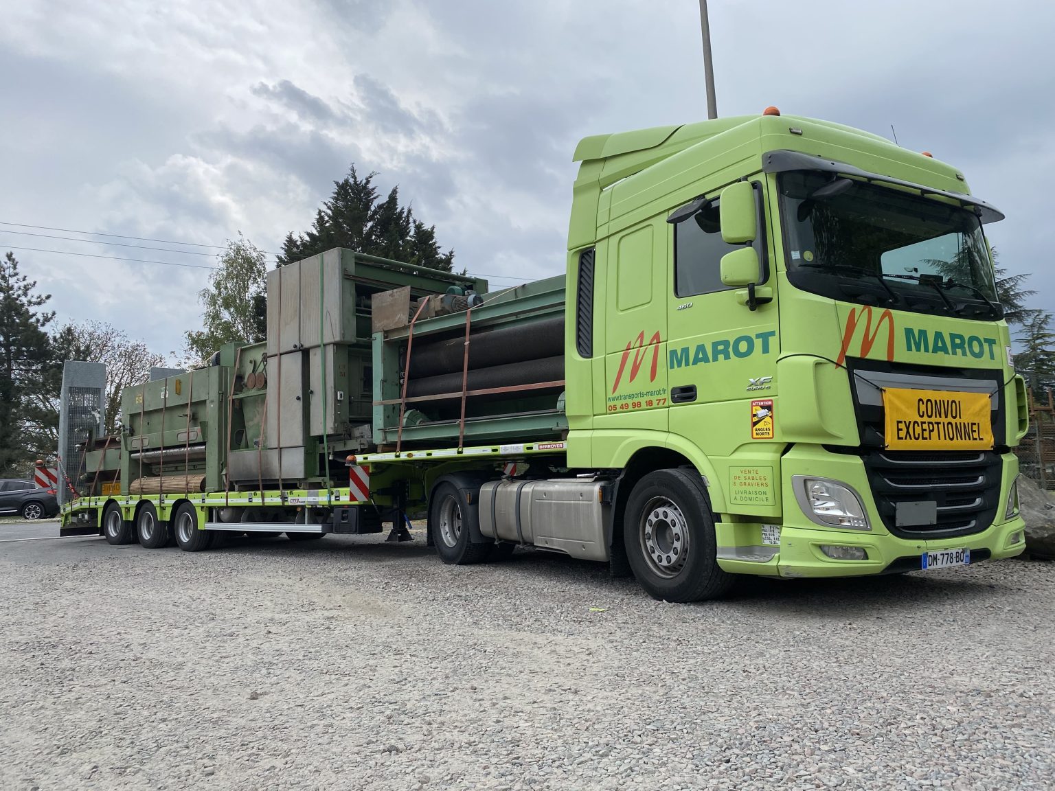 PORTE CHAR - Transports MAROT à Loudun (86)